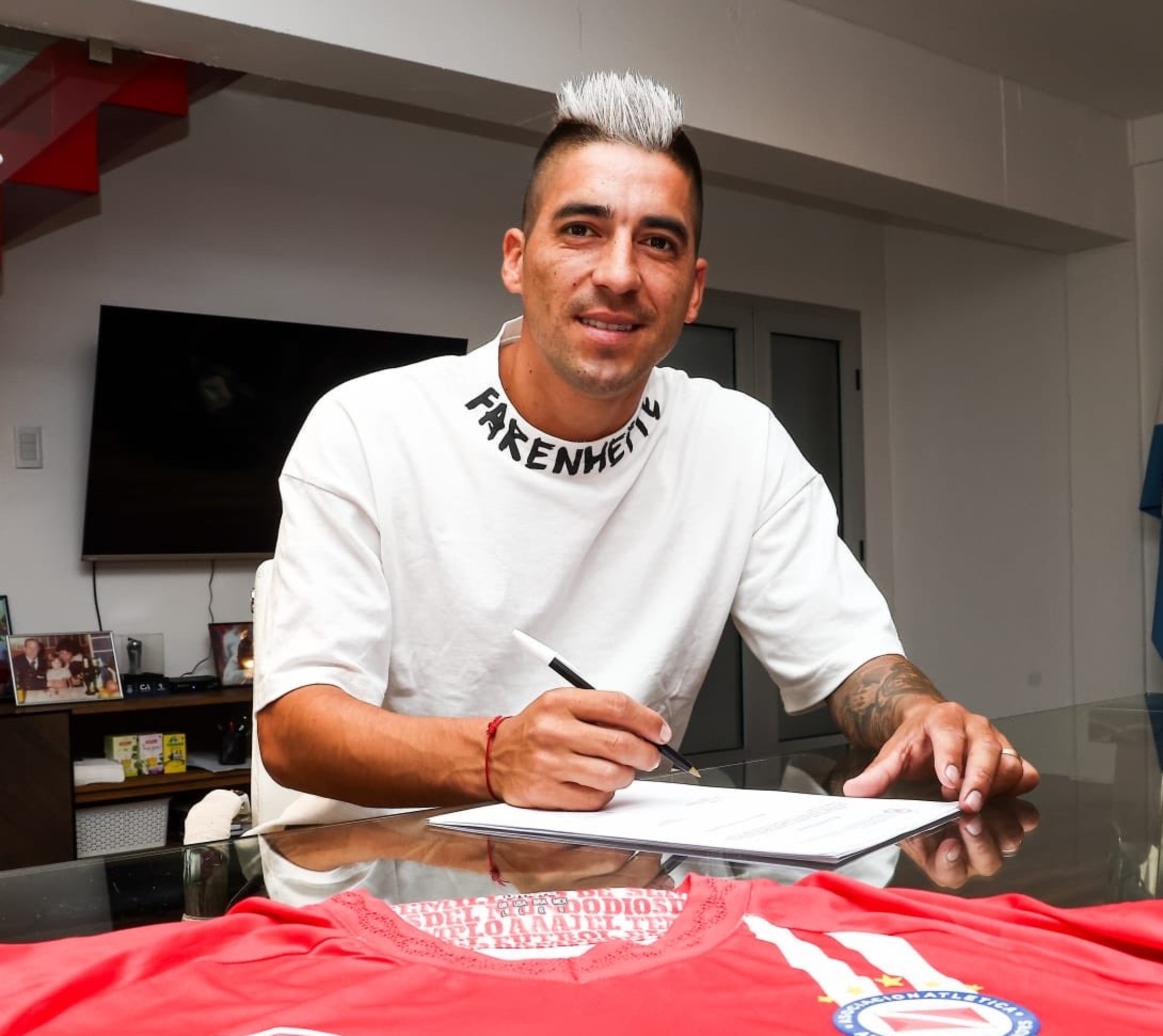 Argentinos Juniors sumó experiencia con Leandro Fernández - Crónica ...