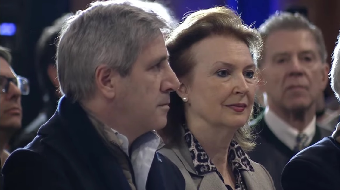 Con la presencia de Luis Caputo y Diana Mondino, debaten el futuro de ...