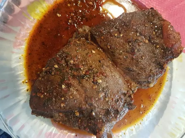 Asado ruso: ¿Qué es y cómo se prepara el corte de carne que cuesta un ...
